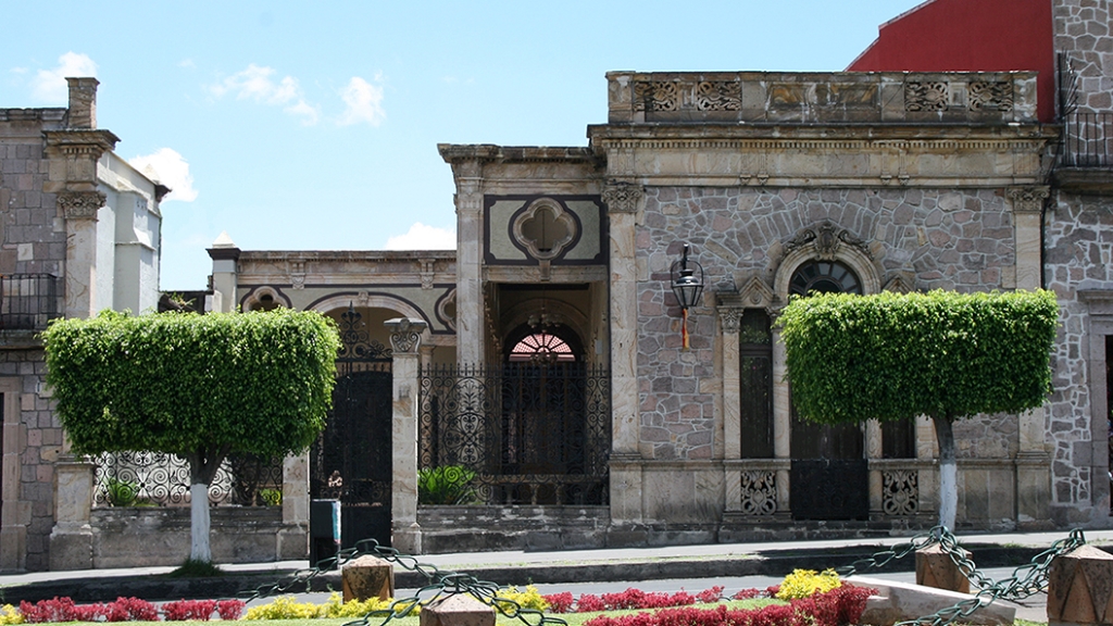 FAUM; Cursa la Especialidad en Restauración de Sitios y Monumentos en ...